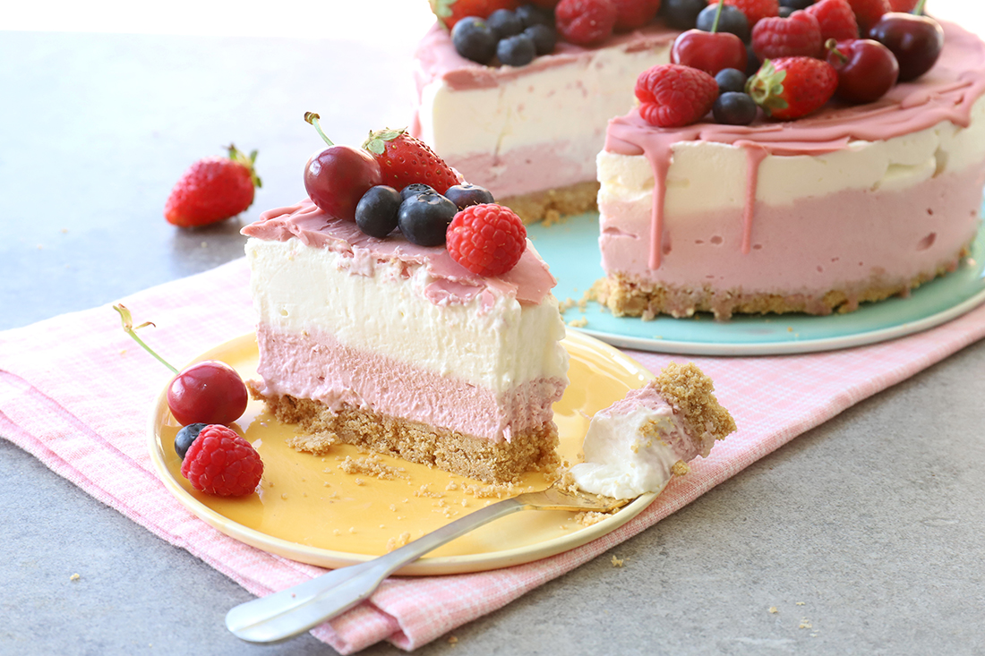 עוגת גבינה ודובדבנים ללא אפייה - אז מה את עושה כל היום?